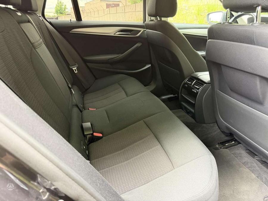 Pelēks BMW 520 2018 Mažeikiai, ar dzinēja tilpumu 2.00 L un nobraukumu 184 tūkst. km par 15500 €, foto 23 vietnē AUTOMOTO.COM.LV