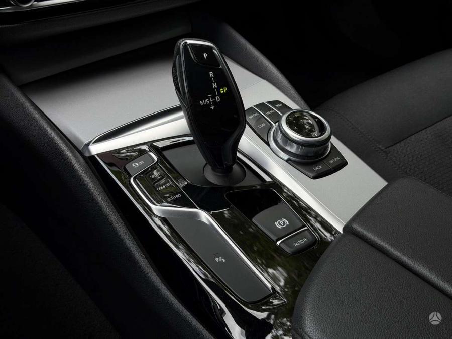 Pelēks BMW 520 2018 Mažeikiai, ar dzinēja tilpumu 2.00 L un nobraukumu 184 tūkst. km par 15500 €, foto 26 vietnē AUTOMOTO.COM.LV