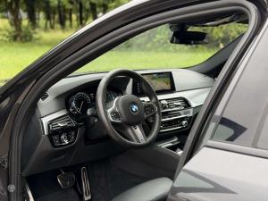 Pelēks BMW 520 2018 Kauņa, ar dzinēja tilpumu 2.00 L un nobraukumu 244 tūkst. km par 14700 €, foto 21 vietnē AUTOMOTO.COM.LV