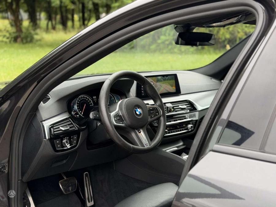 Pelēks BMW 520 2018 Kauņa, ar dzinēja tilpumu 2.00 L un nobraukumu 244 tūkst. km par 14700 €, foto 21 vietnē AUTOMOTO.COM.LV