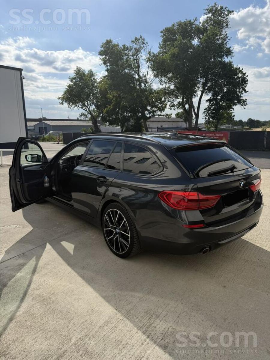 Pelēks BMW 520 2018 Rīga, ar dzinēja tilpumu 2.00 L un nobraukumu 240 tūkst. km par 13990 €, foto 1 vietnē AUTOMOTO.COM.LV