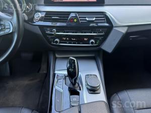 Pelēks BMW 520 2018 Rīga, ar dzinēja tilpumu 2.00 L un nobraukumu 240 tūkst. km par 13990 €, foto 10 vietnē AUTOMOTO.COM.LV