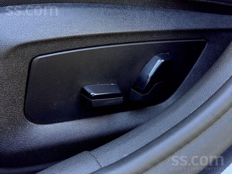 Pelēks BMW 520 2018 Rīga, ar dzinēja tilpumu 2.00 L un nobraukumu 240 tūkst. km par 13990 €, foto 15 vietnē AUTOMOTO.COM.LV