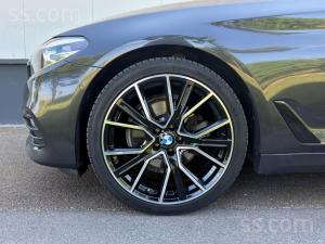 Pelēks BMW 520 2018 Rīga, ar dzinēja tilpumu 2.00 L un nobraukumu 240 tūkst. km par 13990 €, foto 17 vietnē AUTOMOTO.COM.LV