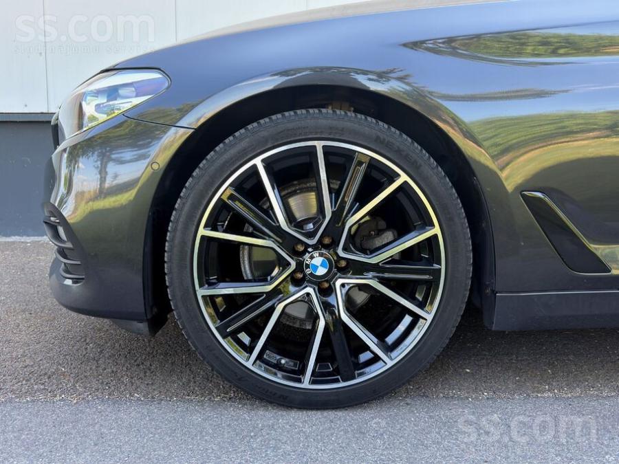 Pelēks BMW 520 2018 Rīga, ar dzinēja tilpumu 2.00 L un nobraukumu 240 tūkst. km par 13990 €, foto 17 vietnē AUTOMOTO.COM.LV