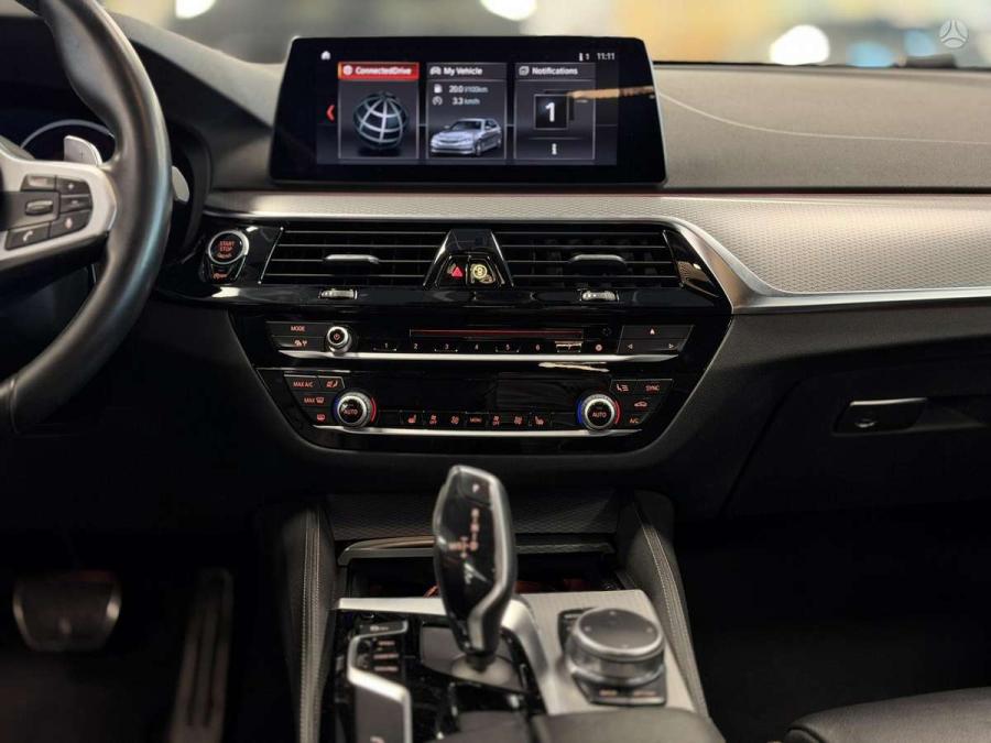 Pelēks BMW 520 2018 Klaipėda, ar dzinēja tilpumu 2.00 L un nobraukumu 270 tūkst. km par 19900 €, foto 11 vietnē AUTOMOTO.COM.LV