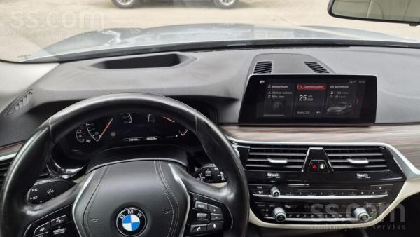 Grey BMW 520 2018 in Riga, with an engine capacity of 2.00 L and mileage of 178 thousand km for 21000 €, photo 3 on AUTOMOTO.COM.LV