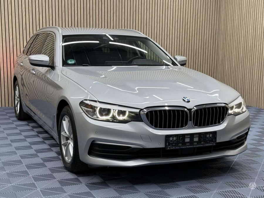Pelēks BMW 520 2018 Marijampole, ar dzinēja tilpumu 2.00 L un nobraukumu 303 tūkst. km par 14999 €, foto 1 vietnē AUTOMOTO.COM.LV