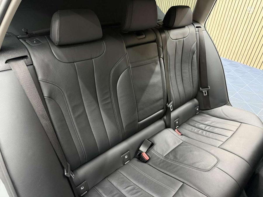 Pelēks BMW 520 2018 Marijampole, ar dzinēja tilpumu 2.00 L un nobraukumu 303 tūkst. km par 14999 €, foto 17 vietnē AUTOMOTO.COM.LV