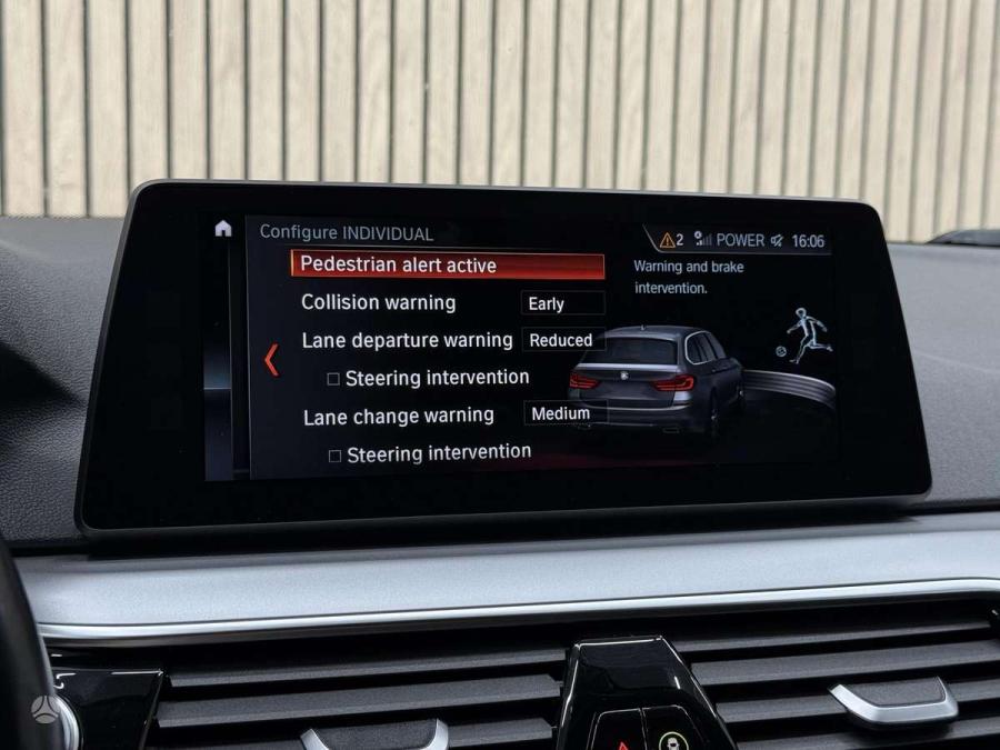 Pelēks BMW 520 2018 Marijampole, ar dzinēja tilpumu 2.00 L un nobraukumu 303 tūkst. km par 14999 €, foto 31 vietnē AUTOMOTO.COM.LV