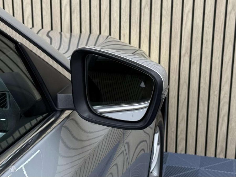 Pelēks BMW 520 2018 Marijampole, ar dzinēja tilpumu 2.00 L un nobraukumu 303 tūkst. km par 14999 €, foto 36 vietnē AUTOMOTO.COM.LV