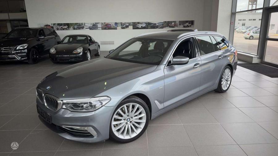 Grey BMW 520 2018 in Marijampole, with an engine capacity of 2.00 L and mileage of 205 thousand km for 16250 €, photo 1 on AUTOMOTO.COM.LV