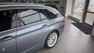 Grey BMW 520 2018 in Marijampole, with an engine capacity of 2.00 L and mileage of 205 thousand km for 16250 €, photo 6 on AUTOMOTO.COM.LV