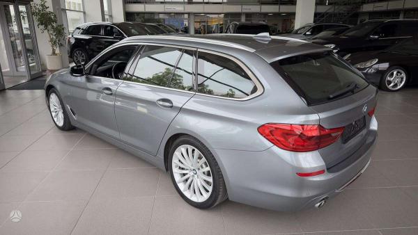 Grey BMW 520 2018 in Marijampole, with an engine capacity of 2.00 L and mileage of 205 thousand km for 16250 €, photo 6 on AUTOMOTO.COM.LV