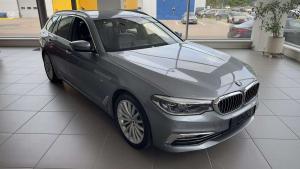 Grey BMW 520 2018 in Marijampole, with an engine capacity of 2.00 L and mileage of 205 thousand km for 16250 €, photo 12 on AUTOMOTO.COM.LV