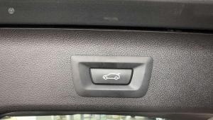 Grey BMW 520 2018 in Marijampole, with an engine capacity of 2.00 L and mileage of 205 thousand km for 16250 €, photo 23 on AUTOMOTO.COM.LV