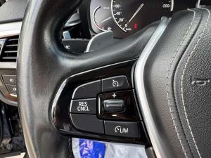 Grey BMW 520 2018 in Jonava, with an engine capacity of 2.00 L and mileage of 299 thousand km for 12799 €, photo 47 on AUTOMOTO.COM.LV