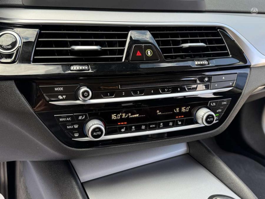 Grey BMW 520 2018 in Jonava, with an engine capacity of 2.00 L and mileage of 299 thousand km for 12799 €, photo 51 on AUTOMOTO.COM.LV
