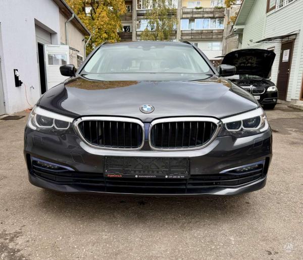 Grey BMW 520 2019 in Jurmala, with an engine capacity of 2.00 L and mileage of 174 thousand km for 13900 €, photo 2 on AUTOMOTO.COM.LV