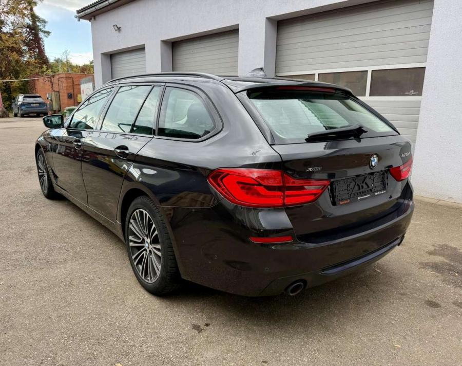 Grey BMW 520 2019 in Jurmala, with an engine capacity of 2.00 L and mileage of 174 thousand km for 13900 €, photo 8 on AUTOMOTO.COM.LV
