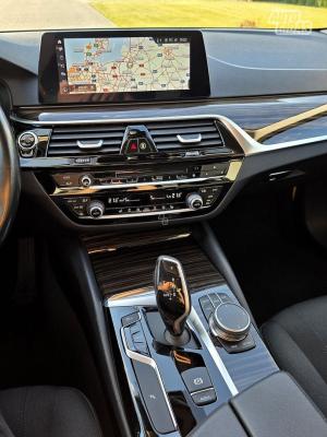 Grey BMW 520 2019 in Druskininkai, with an engine capacity of 2.00 L and mileage of 128 thousand km for 18150 €, photo 9 on AUTOMOTO.COM.LV