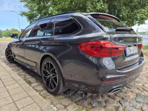 Grey BMW 520 2019 in Riga, with an engine capacity of 2.00 L and mileage of 183 thousand km for 24499 €, photo 4 on AUTOMOTO.COM.LV
