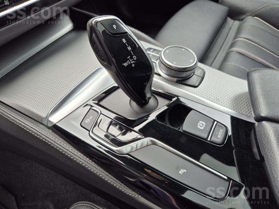 Grey BMW 520 2019 in Riga, with an engine capacity of 2.00 L and mileage of 183 thousand km for 24499 €, photo 25 on AUTOMOTO.COM.LV