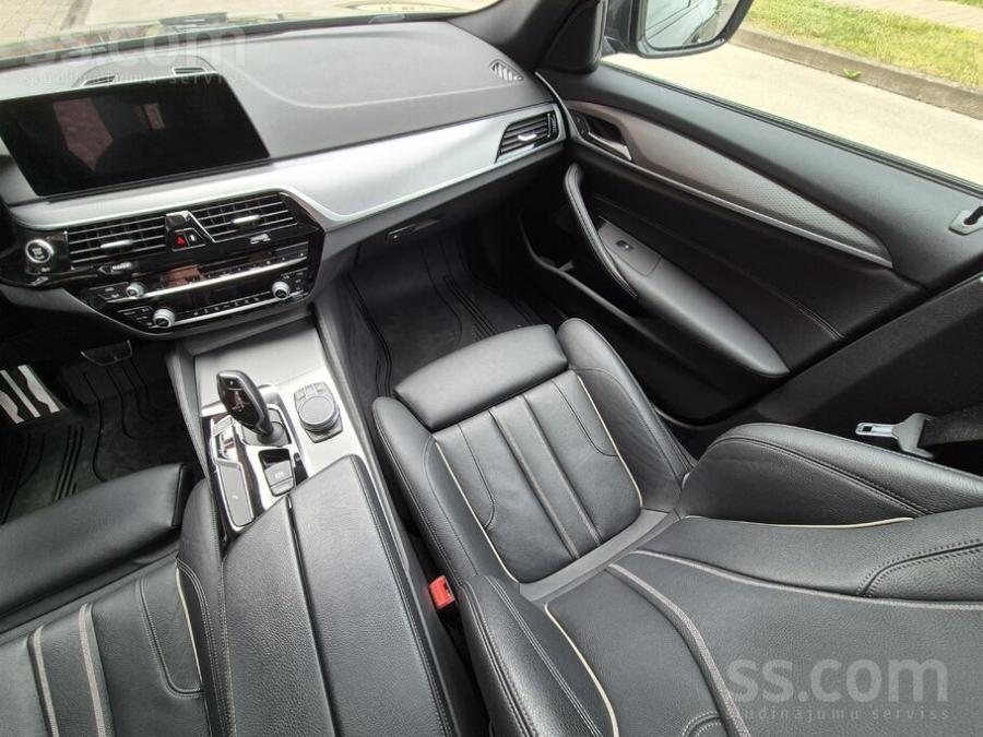 Grey BMW 520 2019 in Riga, with an engine capacity of 2.00 L and mileage of 183 thousand km for 24499 €, photo 33 on AUTOMOTO.COM.LV