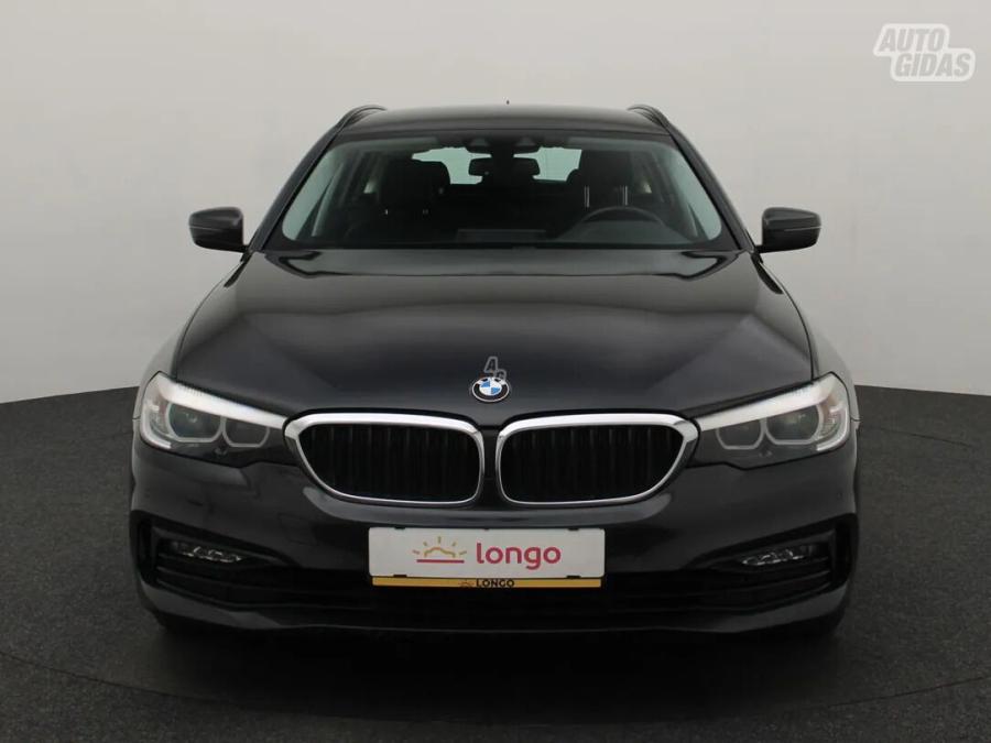 Pelēks BMW 520 2019 Viļņa, ar dzinēja tilpumu 2.00 L un nobraukumu 149 tūkst. km par 21199 €, foto 4 vietnē AUTOMOTO.COM.LV