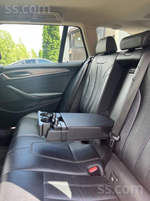 Pelēks BMW 520 2019 Ogre, ar dzinēja tilpumu 2.00 L un nobraukumu 197 tūkst. km par 19000 €, foto 9 vietnē AUTOMOTO.COM.LV