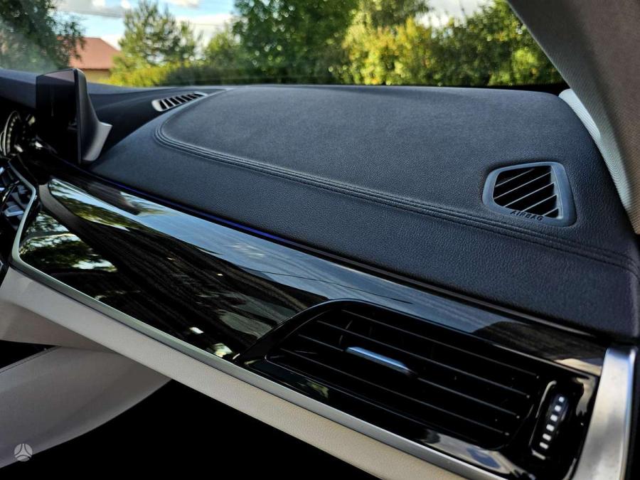 Pelēks BMW 520 2019 Tauragė, ar dzinēja tilpumu 2.00 L un nobraukumu 269 tūkst. km par 17800 €, foto 49 vietnē AUTOMOTO.COM.LV