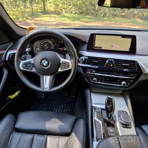 Grey BMW 520 2019 in Daugavpils, with an engine capacity of 2.00 L and mileage of 285 thousand km for 19850 €, photo 27 on AUTOMOTO.COM.LV