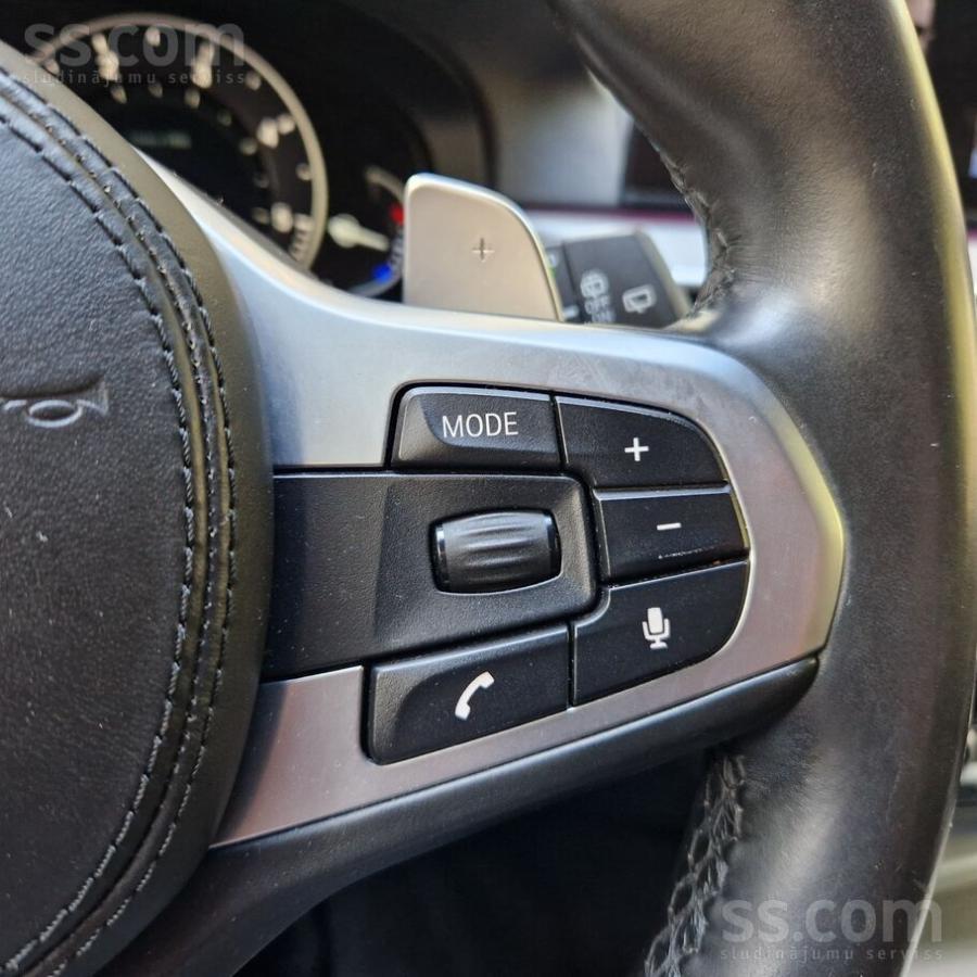 Grey BMW 520 2019 in Daugavpils, with an engine capacity of 2.00 L and mileage of 285 thousand km for 19850 €, photo 31 on AUTOMOTO.COM.LV
