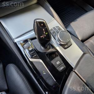 Grey BMW 520 2019 in Daugavpils, with an engine capacity of 2.00 L and mileage of 285 thousand km for 19850 €, photo 32 on AUTOMOTO.COM.LV