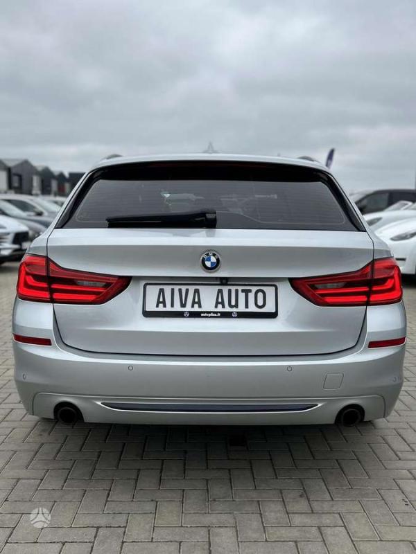 Grey BMW 520 2019 in Kaunas, with an engine capacity of 2.00 L and mileage of 227 thousand km for 18600 €, photo 4 on AUTOMOTO.COM.LV