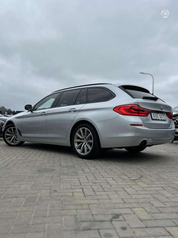 Grey BMW 520 2019 in Kaunas, with an engine capacity of 2.00 L and mileage of 227 thousand km for 18600 €, photo 8 on AUTOMOTO.COM.LV