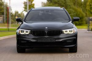 Pelēks BMW 520 2019 Jelgava, ar dzinēja tilpumu 2.00 L un nobraukumu 0 tūkst. km par 17500 €, foto 3 vietnē AUTOMOTO.COM.LV