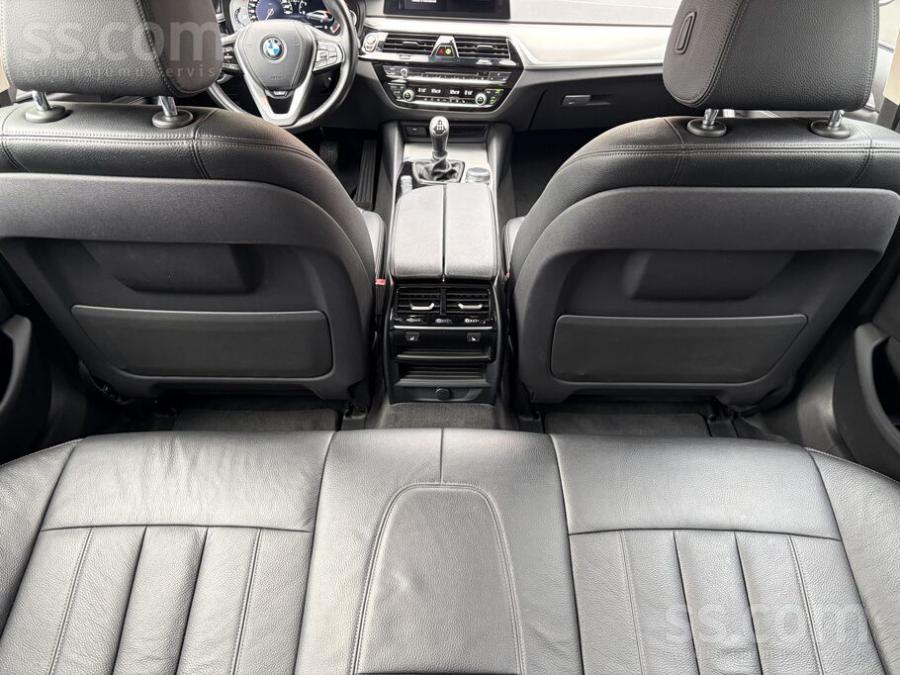 Grey BMW 520 2019 in Riga, with an engine capacity of 2.00 L and mileage of 199 thousand km for 15990 €, photo 10 on AUTOMOTO.COM.LV