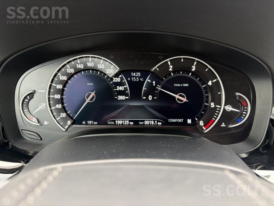 Grey BMW 520 2019 in Riga, with an engine capacity of 2.00 L and mileage of 199 thousand km for 15990 €, photo 14 on AUTOMOTO.COM.LV