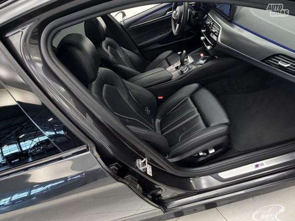 Pelēks BMW 520 2020 Avižieniai, ar dzinēja tilpumu 2.00 L un nobraukumu 212 tūkst. km par 24900 €, foto 5 vietnē AUTOMOTO.COM.LV