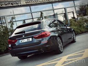 Grey BMW 520 2020 in Riga, with an engine capacity of 2.00 L and mileage of 132 thousand km for 21799 €, photo 3 on AUTOMOTO.COM.LV