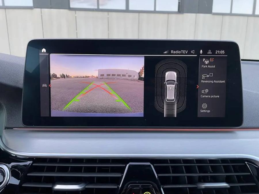 Pelēks BMW 520 2020 Sigulda, ar dzinēja tilpumu 2.00 L un nobraukumu 169 tūkst. km par 24990 €, foto 30 vietnē AUTOMOTO.COM.LV
