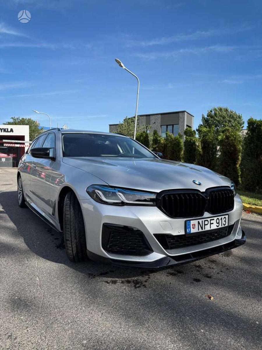 Grey BMW 520 2020 in Vilnius, with an engine capacity of 2.00 L and mileage of 160 thousand km for 23500 €, photo 3 on AUTOMOTO.COM.LV
