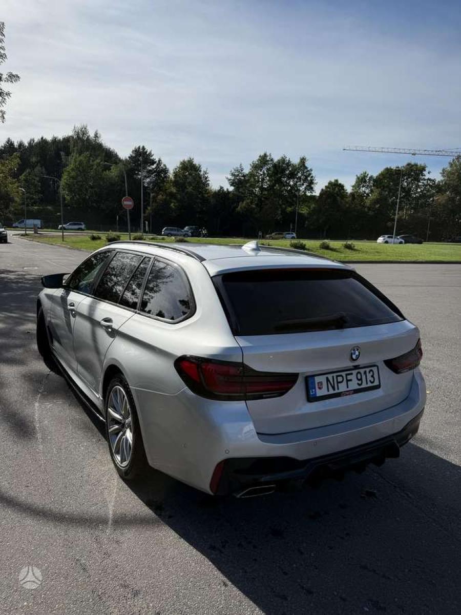Grey BMW 520 2020 in Vilnius, with an engine capacity of 2.00 L and mileage of 160 thousand km for 23500 €, photo 6 on AUTOMOTO.COM.LV