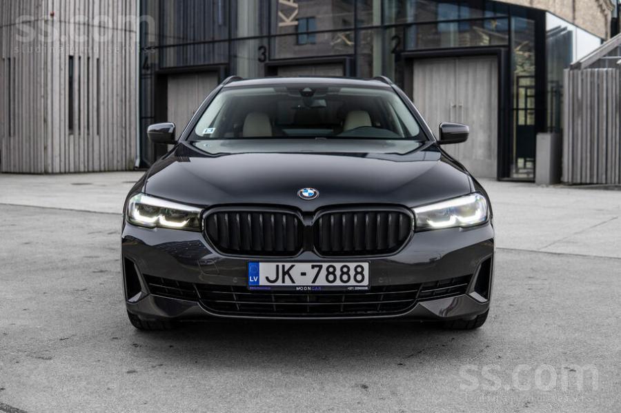 Pelēks BMW 520 2021 Ogre, ar dzinēja tilpumu 2.00 L un nobraukumu 98 tūkst. km par 32500 €, foto 2 vietnē AUTOMOTO.COM.LV