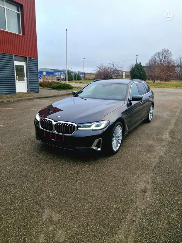 Grey BMW 520 2021 in Plunge, with an engine capacity of 2.00 L and mileage of 157 thousand km for 29800 €, photo 1 on AUTOMOTO.COM.LV