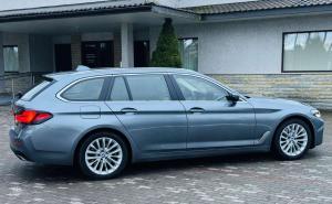Grey BMW 520 2021 in Parnu, with an engine capacity of 2.00 L and mileage of 76 thousand km for 28000 €, photo 17 on AUTOMOTO.COM.LV
