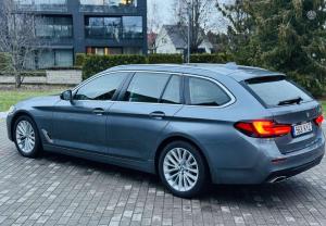 Grey BMW 520 2021 in Parnu, with an engine capacity of 2.00 L and mileage of 76 thousand km for 28000 €, photo 26 on AUTOMOTO.COM.LV