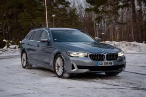 Pelēks BMW 520 2021 Elektrėnai, ar dzinēja tilpumu 2.00 L un nobraukumu 235 tūkst. km par 20900 €, foto 3 vietnē AUTOMOTO.COM.LV