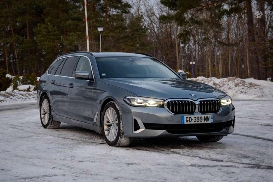 Pelēks BMW 520 2021 Elektrėnai, ar dzinēja tilpumu 2.00 L un nobraukumu 235 tūkst. km par 20900 €, foto 3 vietnē AUTOMOTO.COM.LV